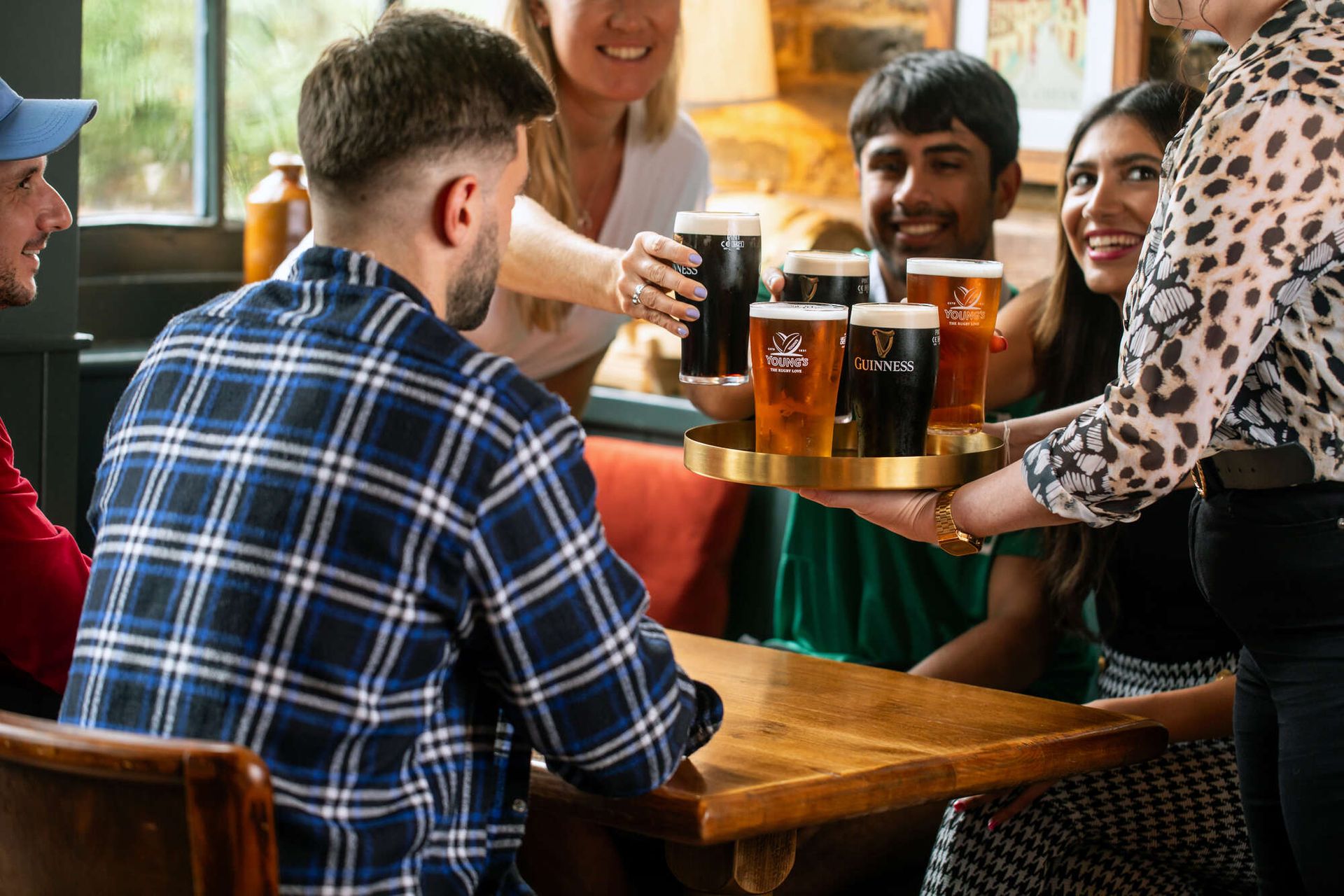 Tattenham Corner Pub | Unrivalled Views of Epsom Racecourse