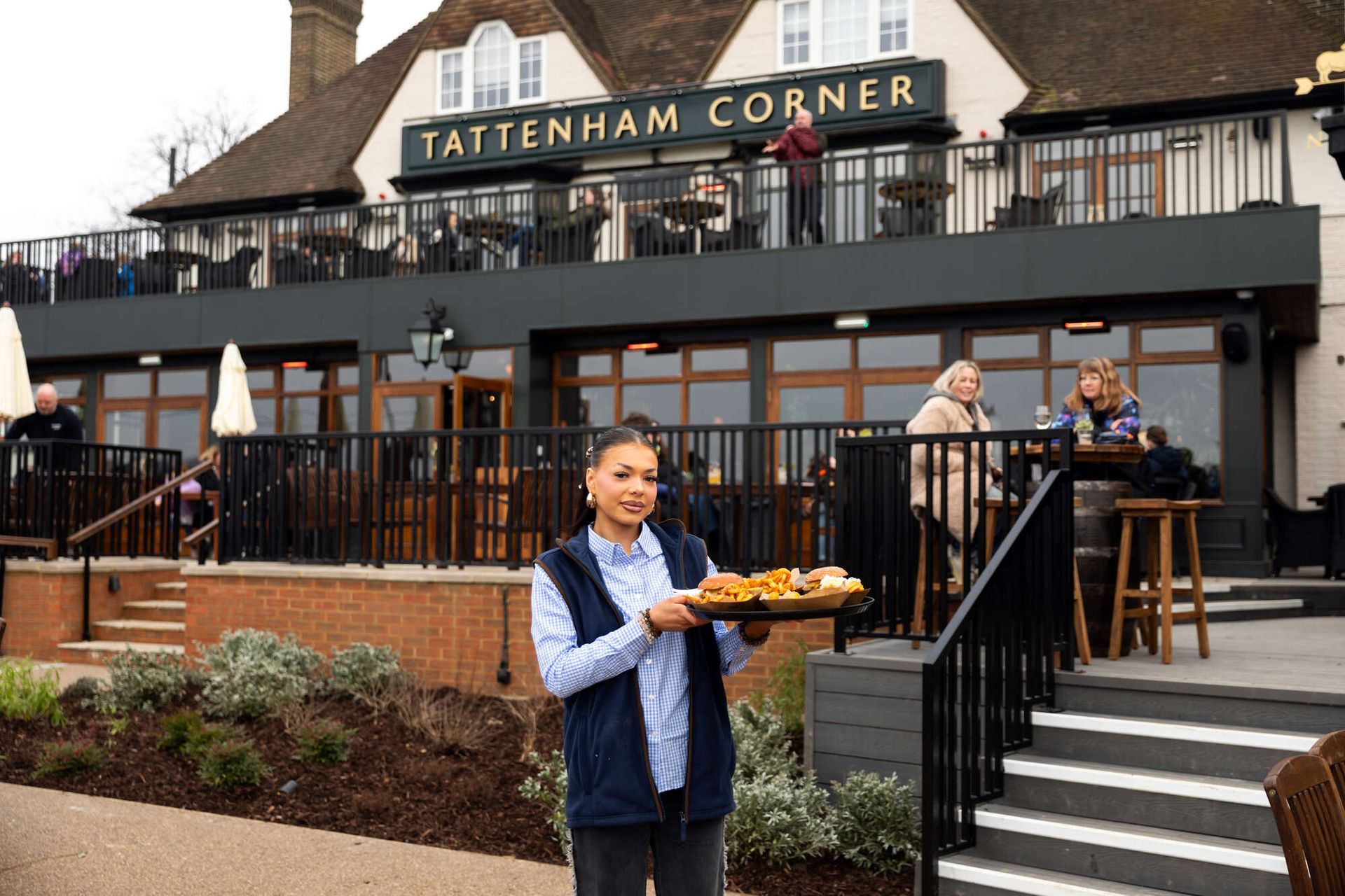 Tattenham Corner Pub | Unrivalled Views of Epsom Racecourse