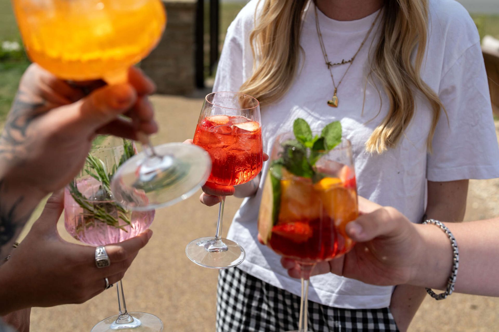 Tattenham Corner Pub | Unrivalled Views of Epsom Racecourse