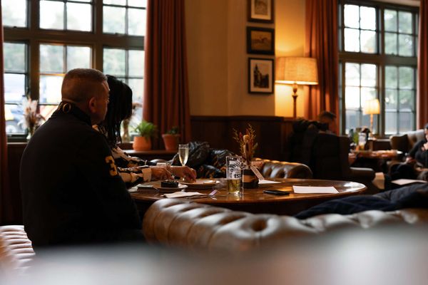 Tattenham Corner Pub | Unrivalled Views of Epsom Racecourse