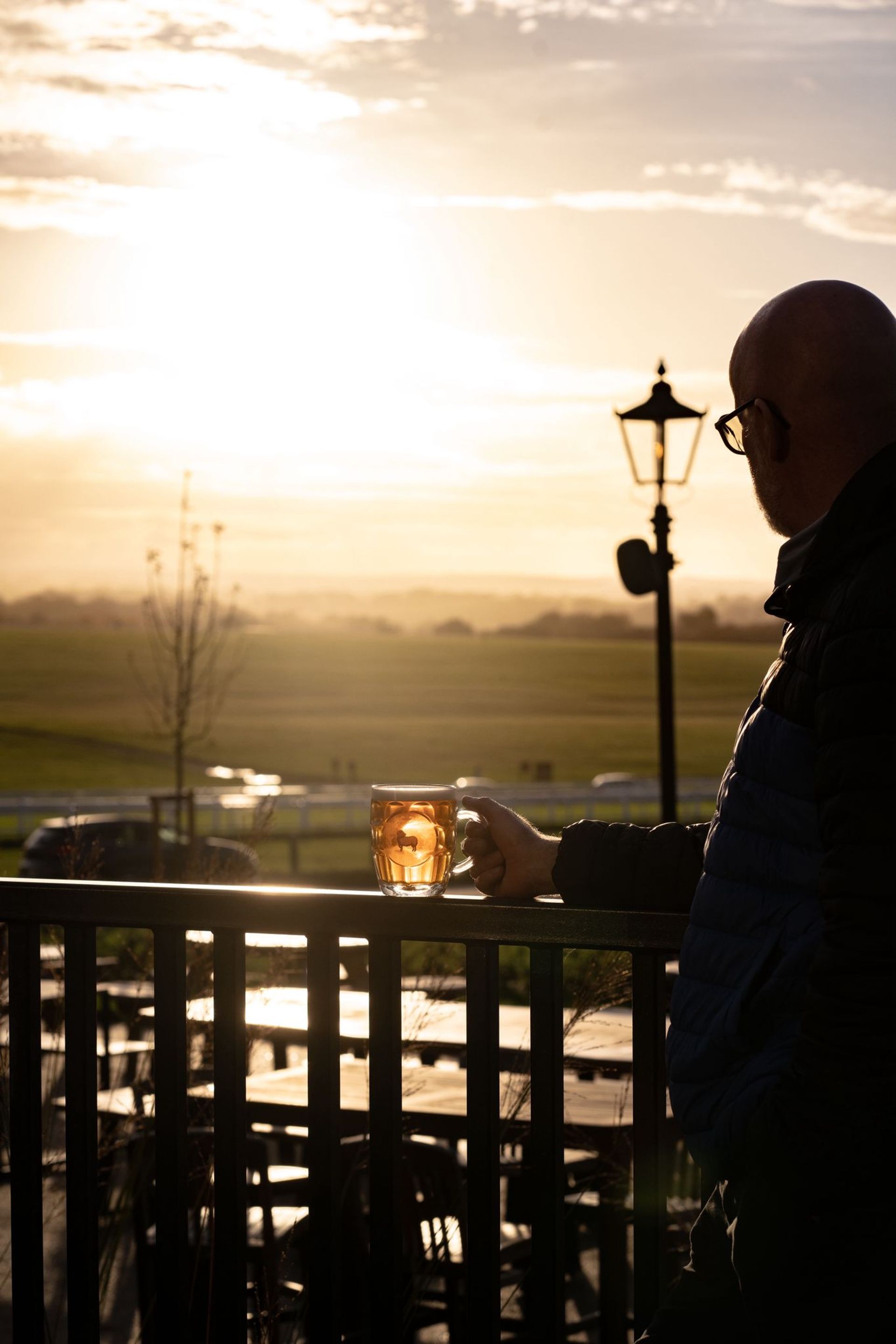 Tattenham Corner Pub | Unrivalled Views of Epsom Racecourse